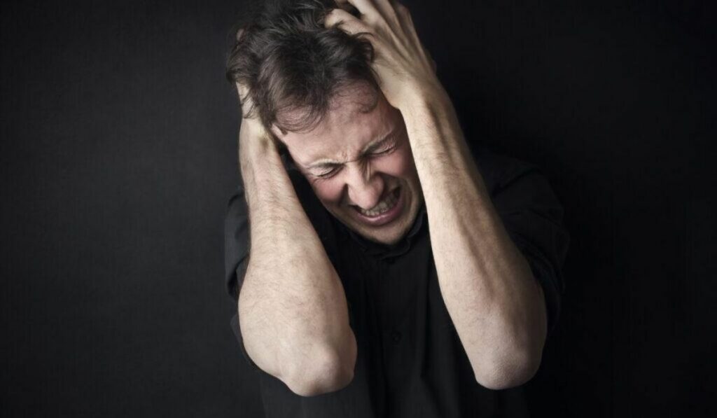 Delírio: O que é, Tipos, Causas, Sintomas e Tratamentos - Cannalize